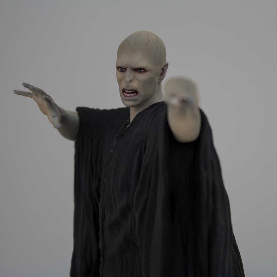 Icon Heroes Harry Potter Goblet of Fire Voldermort Statue