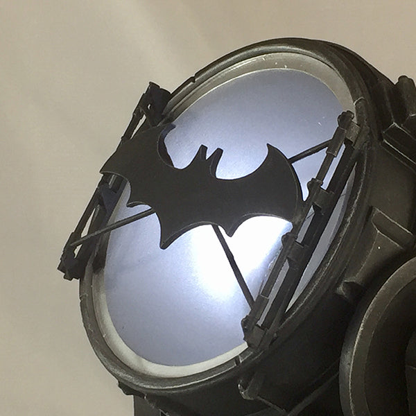 DC Comics Batman: Arkham Knight Bat-Signal Light Up Statue Icon Heroes ...